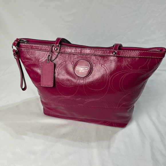 Coach | Bags | Vintage Coach Berry Pink Signature Patent Leather Tote ...